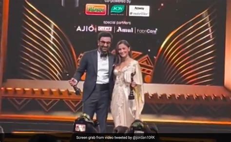 Filmfare Awards 2024 Alia Bhatt Ranbir Kapoor Win Top Acting Prizes