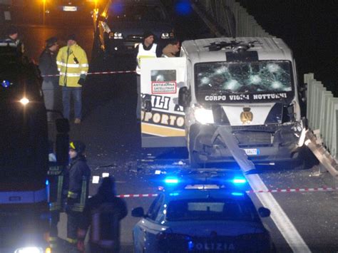 Jaf ca în filme pe o autostrada din Italia hotii au furat 2 5 milioane