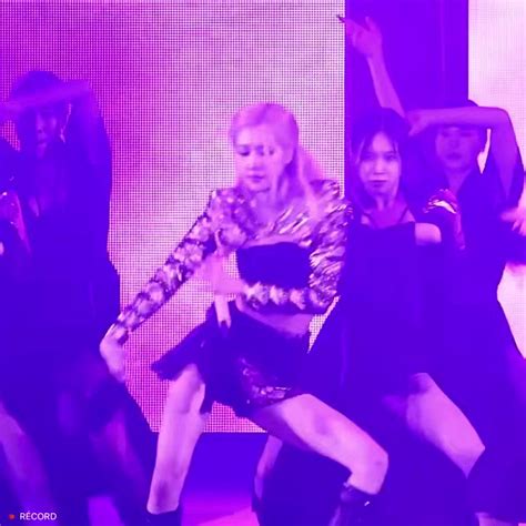 Coreanas Frases on Twitter URGENTE A Rosé do Blackpink foi