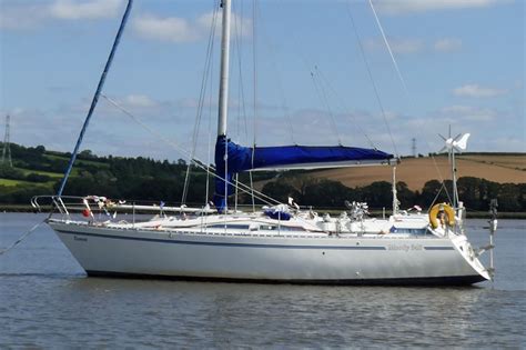 Popular Cruising Yachts From 30 To 35ft 9 1m To 10 7m Long Overall