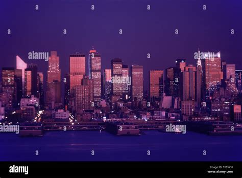 1987 HISTORICAL MIDTOWN SKYLINE HUDSON RIVER MANHATTAN NEW YORK CITY