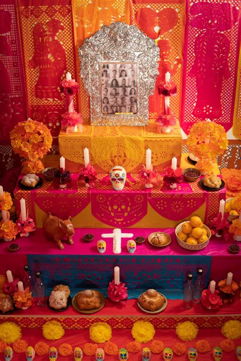 Visita el Mega altar de la Casa de México en el Día de los Muertos