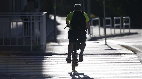 Muere atropellado un ciclista que viajaba con su nieto de 2 años en la