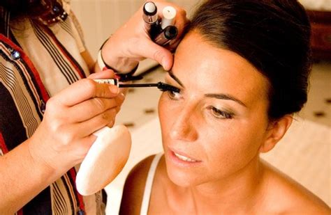 Elige El Peinado Y Maquillaje Perfecto Para Tu Boda El Laurel Catering