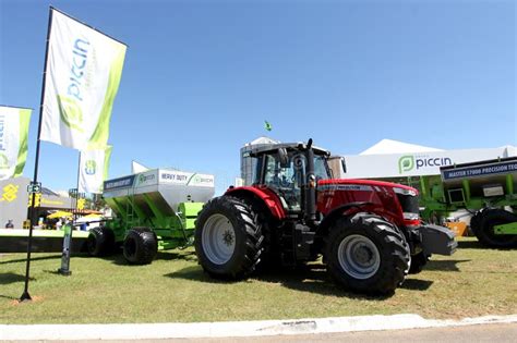 Bahia Farm Show Editorial Photo Image Of Machinery 280587086