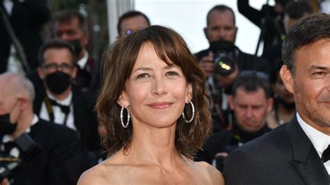 Sophie Marceau Seins Nus En Une Du Magazine Elle Plus Je Vieillis