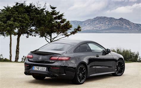 Mercedes Classe E 2021 au tour du coupé et du cabriolet 5 25