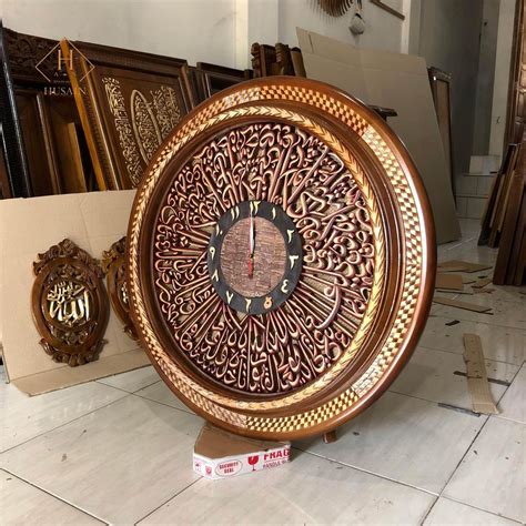 Jam Dinding Ukir Kayu Mahoni Ayat Kursi Udin Furnitures