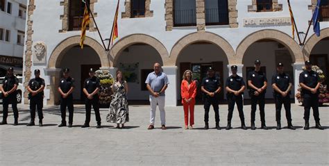 Cinco nuevos policías locales toman posesión de sus plazas en Santa