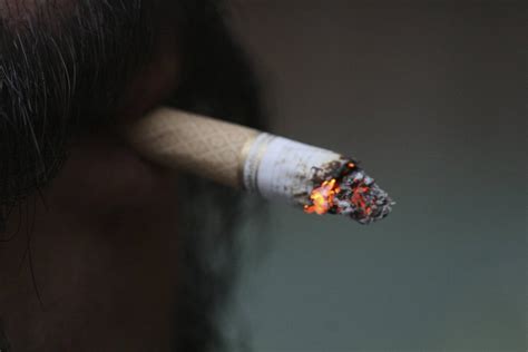 Jak Vybrat Elektronickou Cigaretu Jako D Rek Pro Ku Ka B N Ch Cigaret