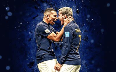 ダウンロード ムバッペとグリーズマン 4k 青いネオン サッカー フランス代表 サッカー キリアンムバッペ アントワーヌグリー