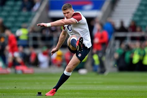 Six Nations Farrell suspendu quatre matchs devrait être disponible