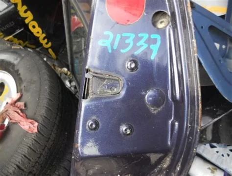 Chapa Cerradura Puerta Trasera Derecha Vw Golf Jetta 21337