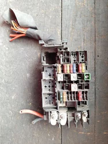 Caja De Fusibles Jetta 2010 2019 5c0 937 819q Obqv3 Original