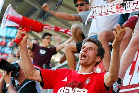 Bayern Monachium i Robert Lewandowski świętują czwarte z rzędu
