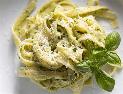 Fettuccine Al Pesto A Genovese Tradition Giangi S Kitchen