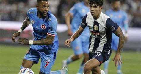 A qué hora juega Alianza Lima vs Deportivo Garcilaso HOY qué canal