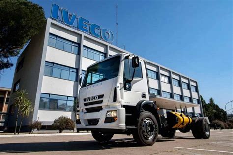 Iveco Impulsa La Producci N De Camiones Y Buses A Gnc En Argentina
