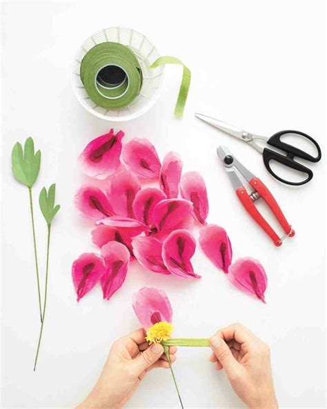 Como hacer flores de papel ideas prácticas para decorar