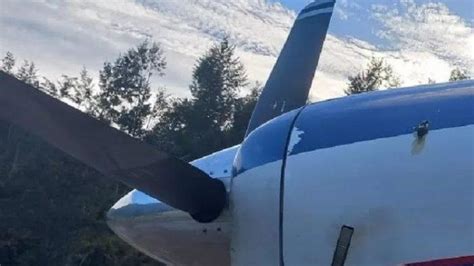 Setelah Pesawatnya Ditembaki KKB Papua Pilot Asian One Nekat Kembali