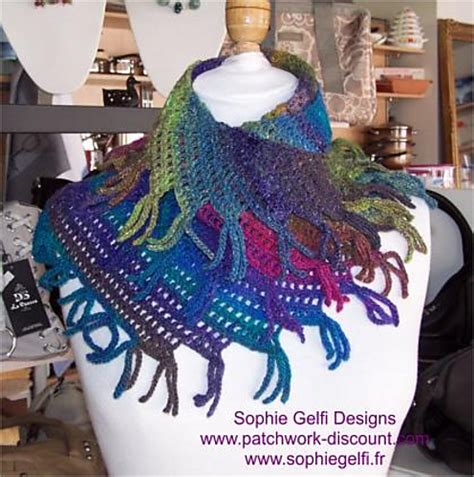 Ravelry Crazy Swirl Shawlette Pattern By Sophie GELFI Designs