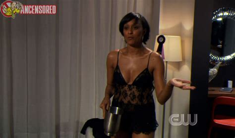 Tia Mowry Desnuda En The Game