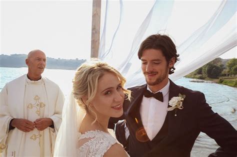 The Honeymoon Trailer Trama E Cast Del Film Di Dean Craig