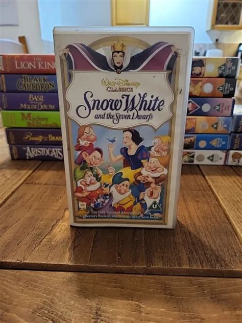 SNOW WHITE AND The Seven Dwarfs 2001 VHS Video Tape Walt Disney