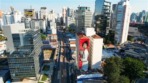 OBRAS REQUALIFICAÇÃO AVENIDA SANTO AMARO VAI TRANSFORMA O LOCAL