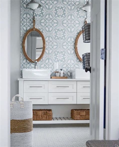 33 Modern Coastal Bathroom Decor Ideas With Beachy Style