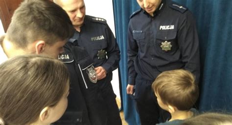 Policjanci spotkali się z dziećmi z Wiosny PORZĄDEK