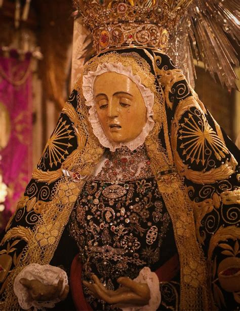 Ofrenda Floral De La Virgen De Las Angustias Granada Only