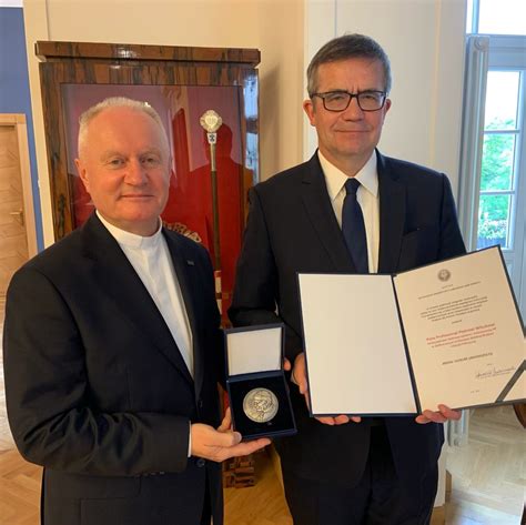 Polish Embassy Uk On Twitter Rt Ambwilczek Thrilled To Receive