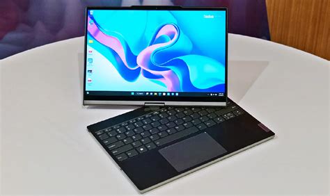 Lenovo Thinkbook Plus Twist Comes With Oled And Color E Ink Dispay