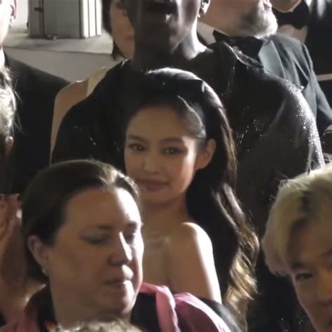 Dc On Twitter Jennie Blackpink Arriving On The Red