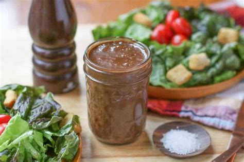 Recette De Vinaigrette Balsamique Maison Cr Meuse Une Fourchettes