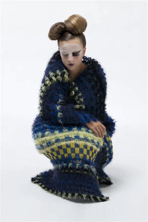 Cécile Feilchenfeldt COLLECTIF TEXTILE en 2020 Mode tricot Tricot