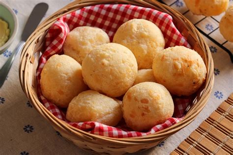 Pão de queijo é eleita a 10ª melhor comida das Américas Muzambinho