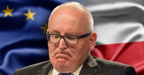 Komisja Europejska uruchamia artykuł 7 Co to oznacza Newsweek