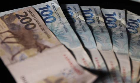 Salário bruto e líquido essa é a principal diferença entre eles