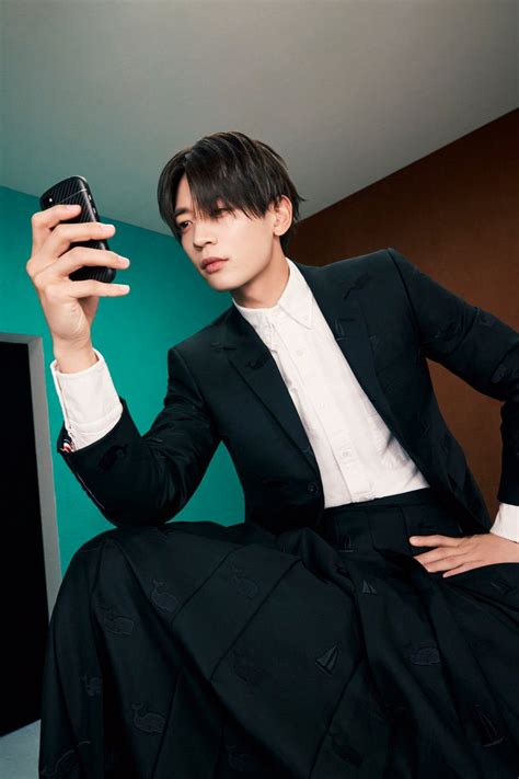 SHINee on Twitter HARD Teaser Image 3 MINHO SHINee 샤이니 The 8th