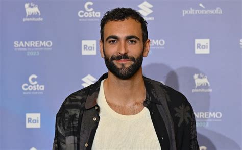 Marco Mengoni chi è età carriera vita privata canzoni X Factor