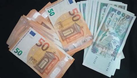Square dAlger Prix du dinar sur le marché noir vendredi 10 mars 2023