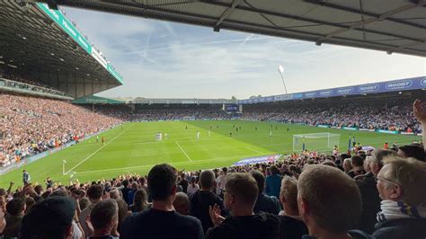 LEEDS UNITED VS BRISTOL CITY VLOG BACK TO BACK HOME WINS YouTube