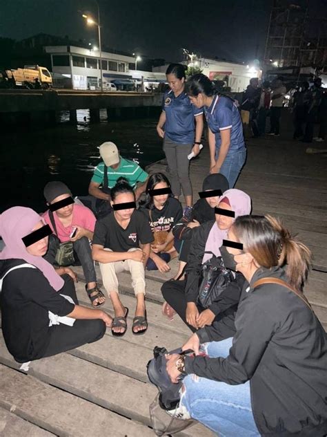 22 Biktima Ng Human Trafficking Nailigtas Ng Philippine Navy Sa