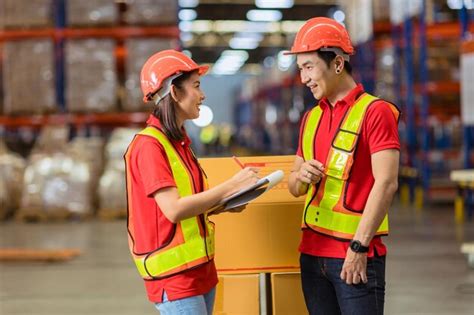 Staff Gudang Pengertian Dan Tugas Tanggung Jawabnya Biteship