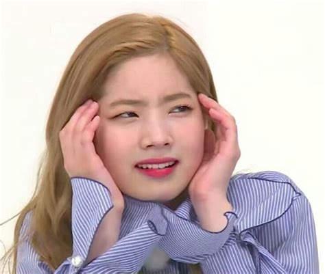 𝓚𝓹𝓸𝓹 𝓶𝓮𝓶𝓮𝓼 Meme faces Kpop memes Funny kpop memes
