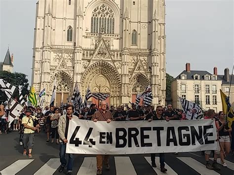 Breizheo bzh Bretoñ on Twitter BreizhManif 22 29 35 44 56 BZH