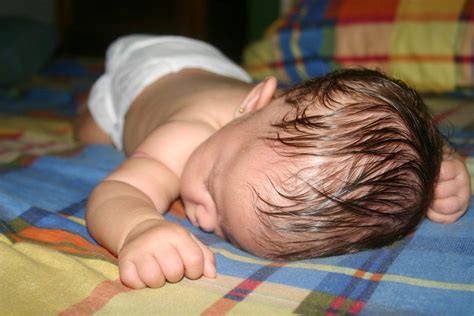 Ya pueden solicitarse en Boadilla las ayudas por nacimiento adopción y