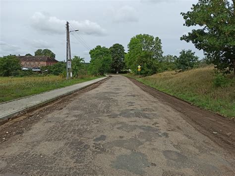 Modernizacja drogi powiatowej nr 2122Z w miejscowości Chłopowo Powiat